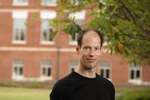 Peter Kasson | School of Chemistry & Biochemistry